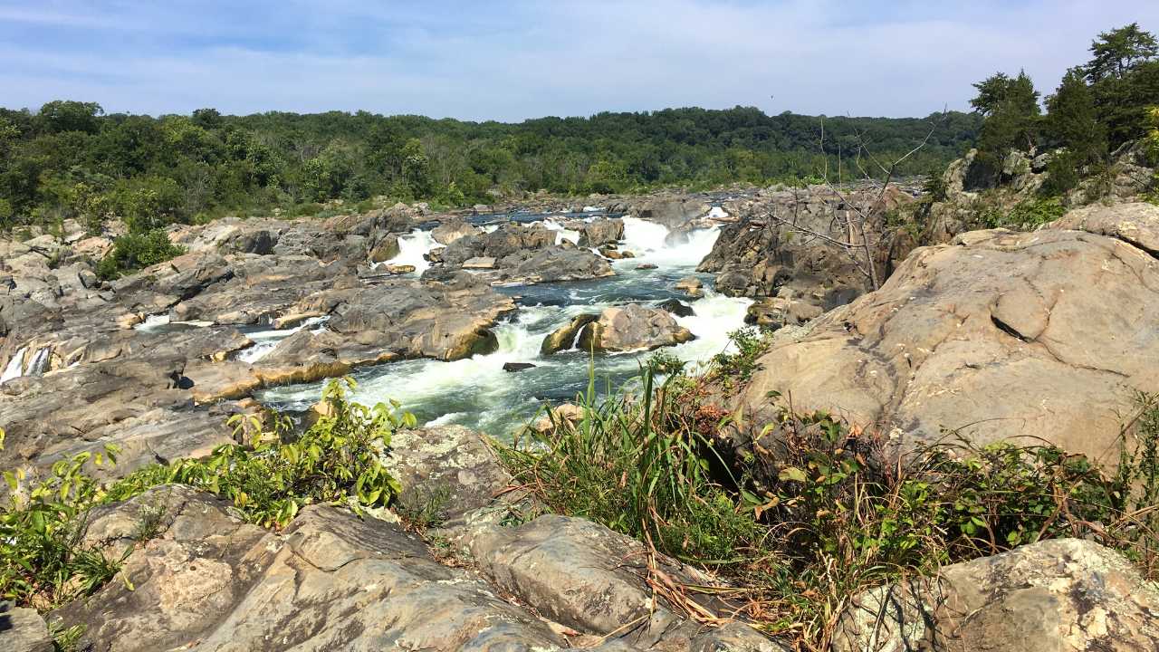 Explore Great Falls Park, Virginia - Chickery's Travels